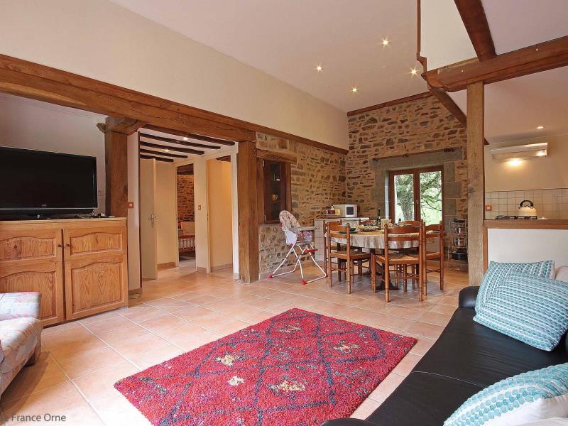 Gîte Les Hirondelles - Meublés, locations, gîtes - ROUPERROUX - Orne ...